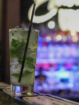 Emil's Hideaway | Cedar Rapids, IA | American Restaurant & Catering Service